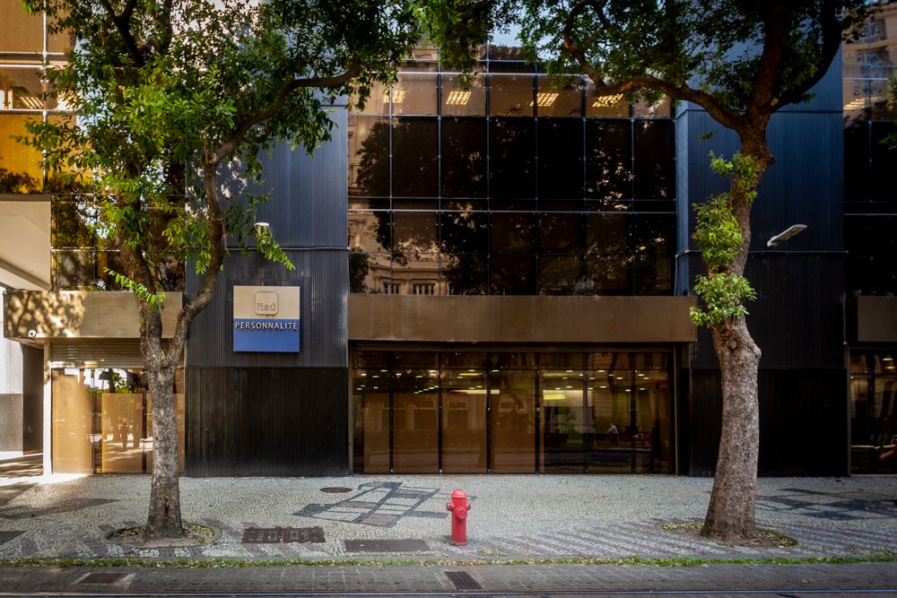 Edifício Linneo de Paula Machado - Comercial